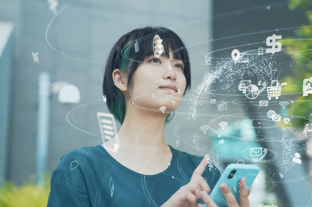 OMO（Online Merges with Offline）戦略とは？マーケティング施策のポイントと施策例｜スパイスファクトリー株式会社